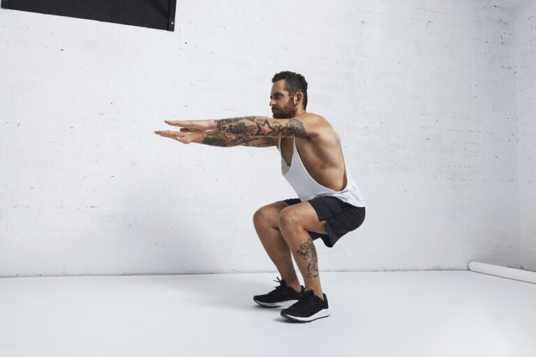How To Use Proper Squat Form - Body Muscle Matters